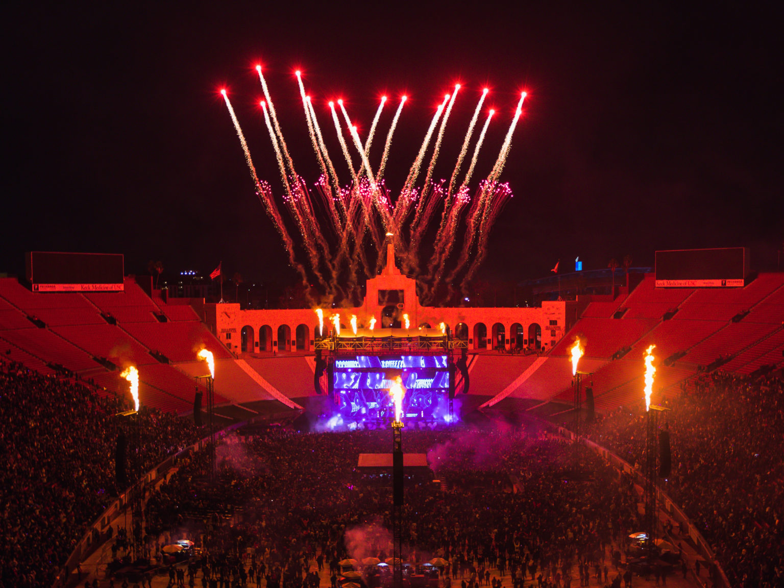 Pollstar: "Kx5’s Los Angeles Memorial Coliseum Performance Named ...