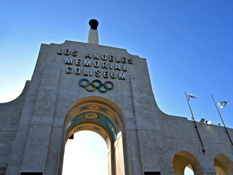 LOS ANGELES MEMORIAL COLISEUM: POISED FOR ITS NEXT CENTURY - Los ...